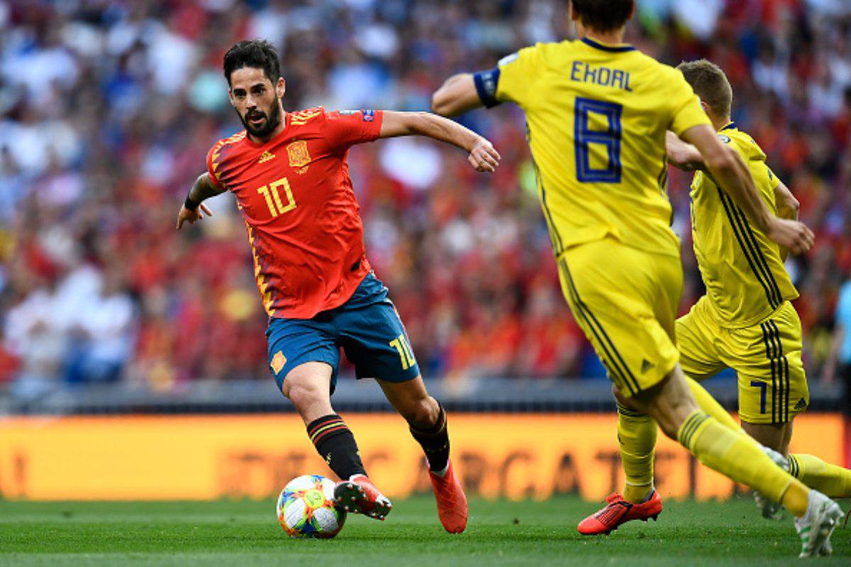 Isco tentazione Manchester City. Guardiola chiede il fantasista Isco tentazione Manchester City. Guardiola chiede il fantasista