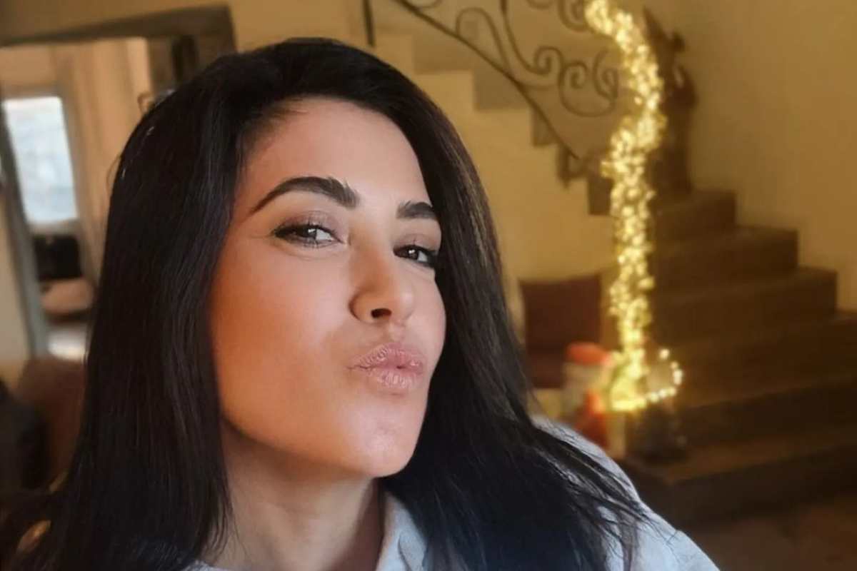 Claudia Ruggeri | nel selfie il lato A è tutto in bella mostra ...