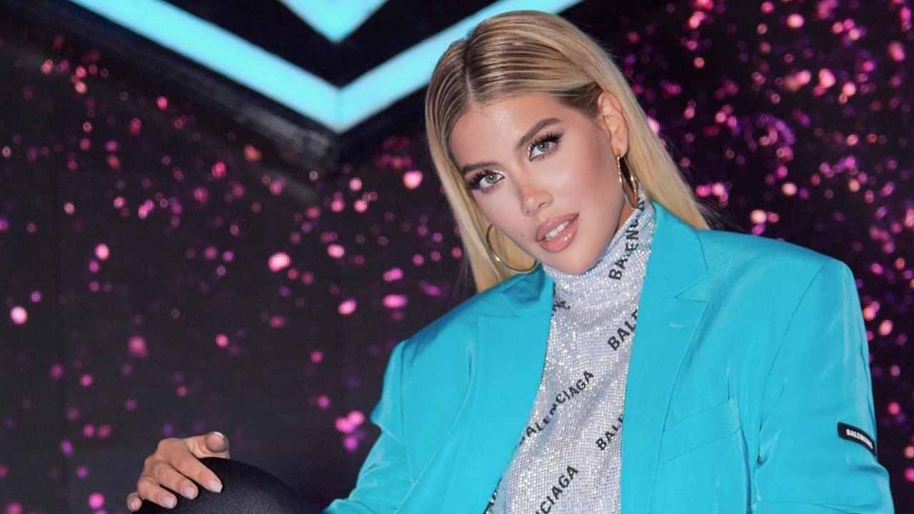Wanda Nara pelle su pelle | una “gatta che scotta”…non sul tetto – FOTO